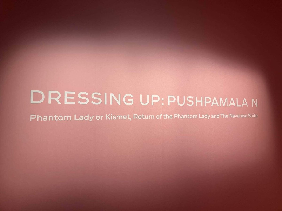 「DRESSING UP：PUSHPAMALA N」展レポート｜銀座CHANEL NEXUS HALLで“演じる”写真と出会うひととき｜★/R ...