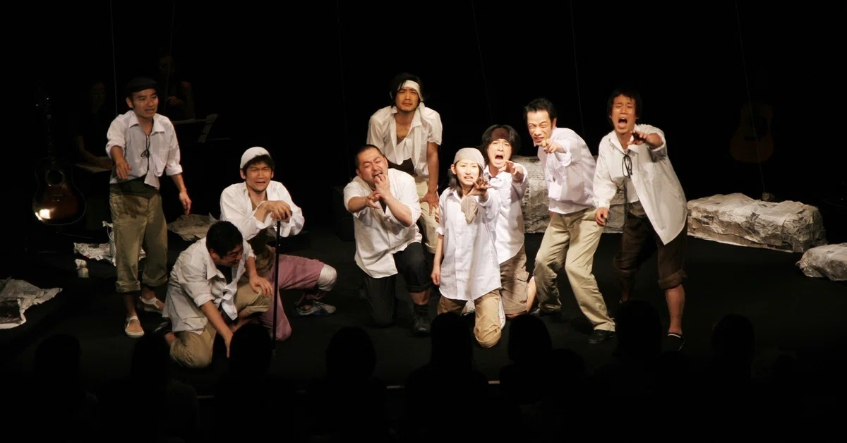 小劇場でのラストシーン、観客の前でフルチンで熱演｜CHINKOSU