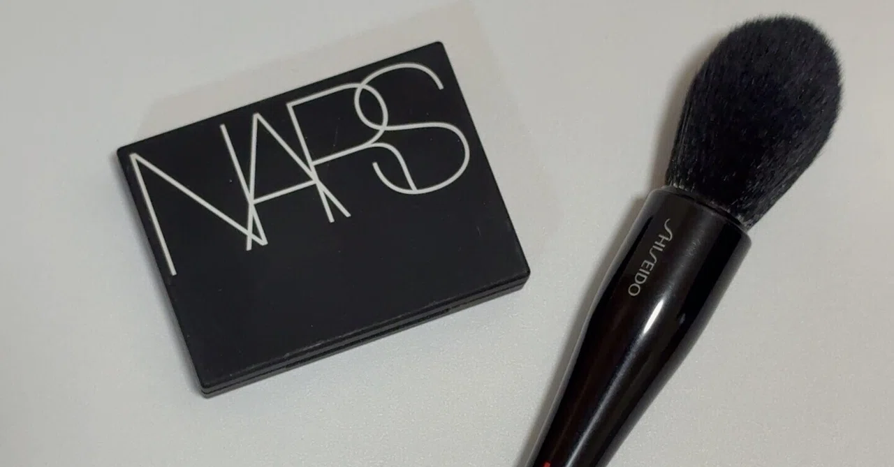 I really think NARS Light Reflecting Powder is the best｜やまちゃん