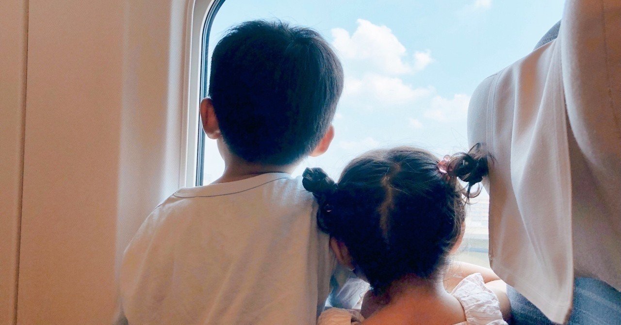 移動する新幹線のなかで｜和田晶雄｜Akio Wada｜note