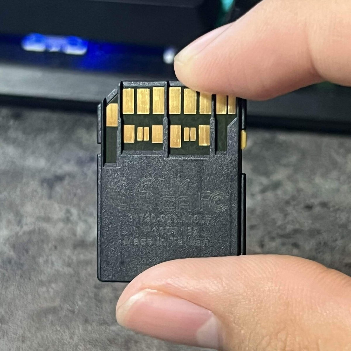 SDカードは消耗品！データ消失を防ぐための寿命と対策｜ROKUの「なるほど！」デジもの探求ノート