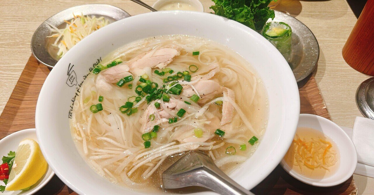 有楽町で本格ベトナムフォーを味わう「バインセオ サイゴン」｜Katsuhiro Asakura