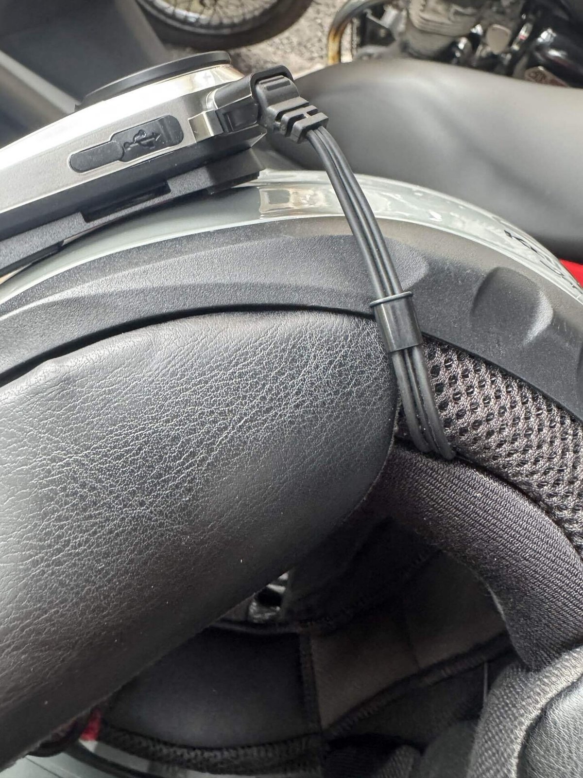 日本限定モデルのメッシュインターコムSENA J30を導入してみました。｜サイクルパーツワールドの中の人