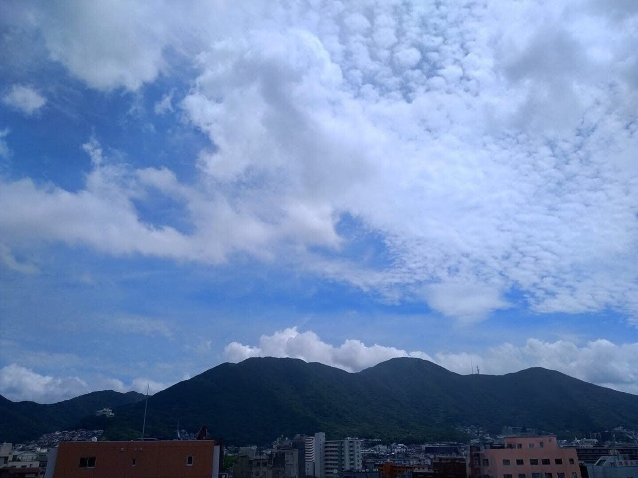 あっ！ 今日から 8月！ 葉月だーーー！｜七色アガサnanairo_agasa