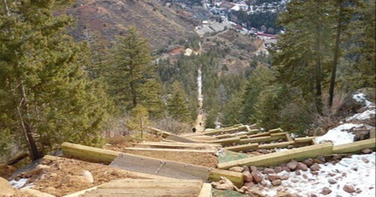 マニトウインクライン、2768段トレイル汗だく登頂‼(^^♪｜Keiko Fry