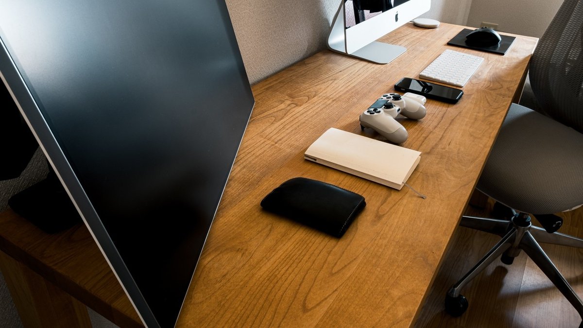 デスク環境を整えた話 -前編-｜佐賀野 宇宙