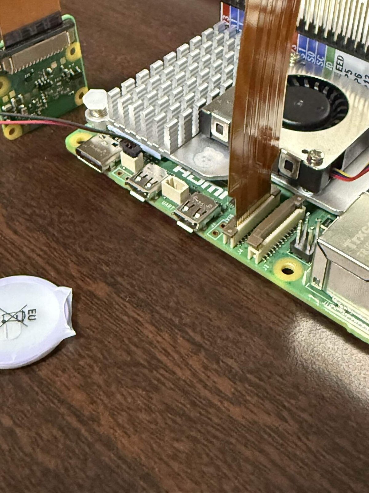 【ラズパイ5】AI Camera(IMX500)とYOLOv8nでリアルタイム物体検出してみた｜よこやん / yokoyan