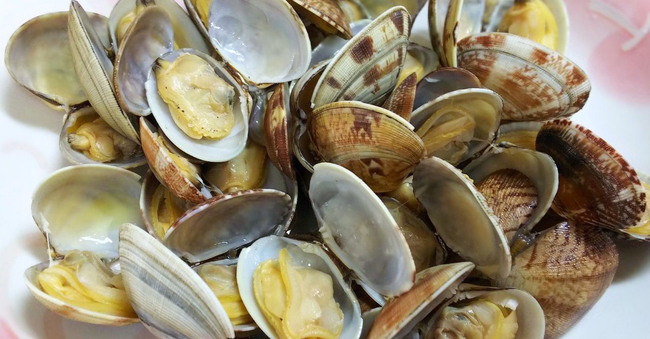 ”浅蜊のしぐれ煮”と”ふきのとうのおひたし”で晩酌 - レシピをテキトーに手抜きして作ってみたが、それでもうまかった。｜なおたか｜note