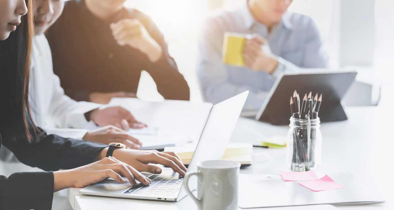 オフィス鉄板服！なHerlipto夏服まとめ - ミュール｜Her closet note｜note