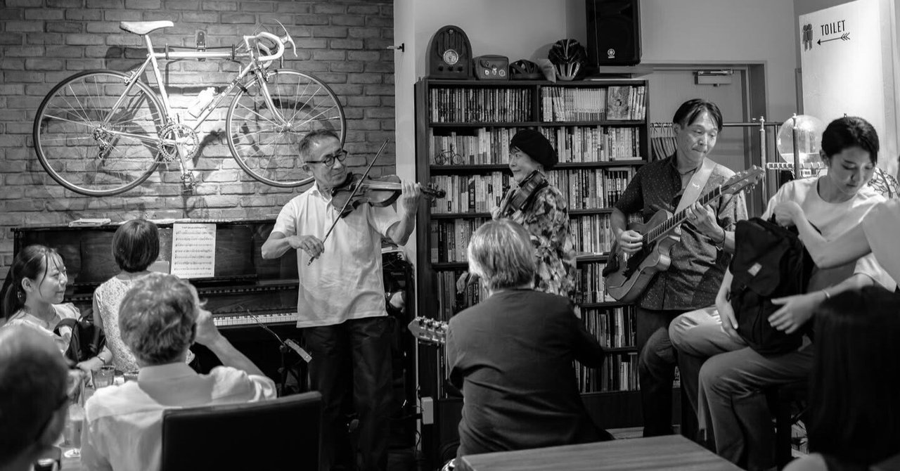 初めてのシットイン｜Makoto Kojima