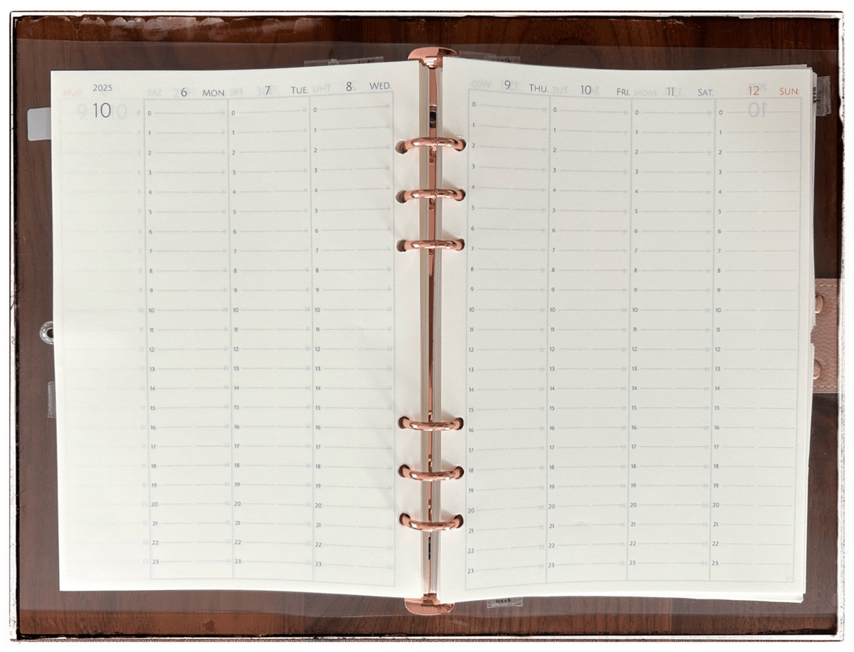 【フリーダウンロード】A5サイズの週間バーチカル2025.10-12 手帳リフィル（日付け入り）｜saki_note