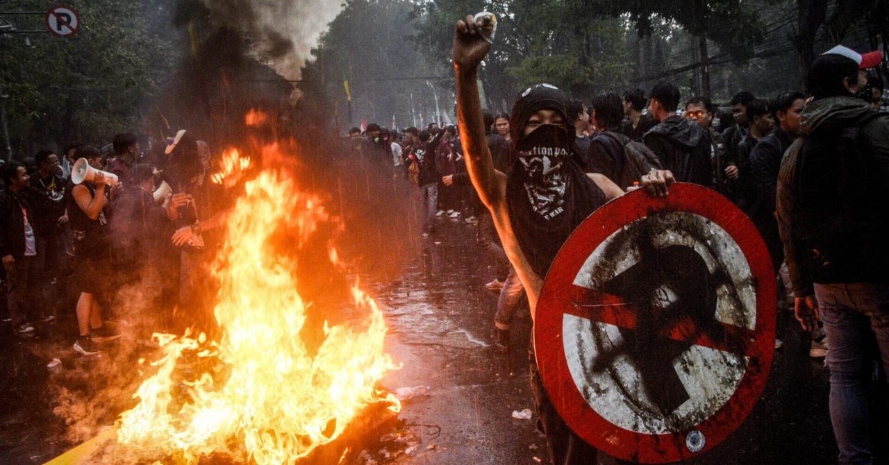 インドネシア蜂起からの声：アファン゠クルニアワンは街頭で生き続ける｜bakuto morikawa