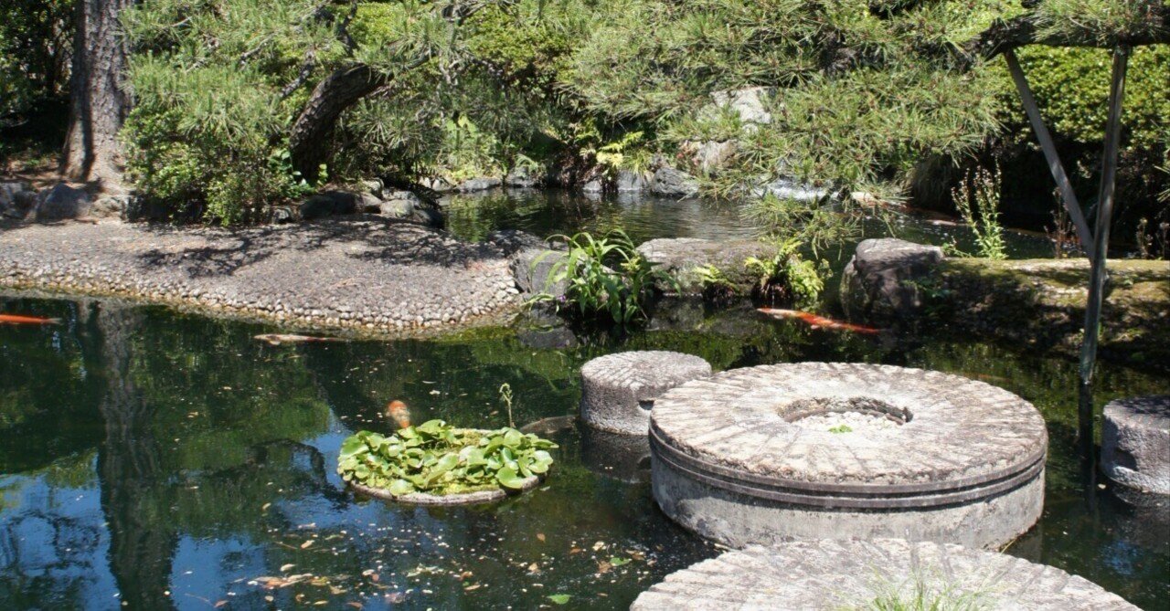 館林駅近く。製粉ミュージアムの庭園。｜niwa_emon