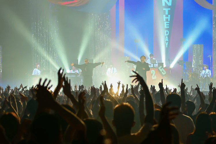 ライブレポ | KREVA、ソロ20周年を総括する「908 ON THE DAY」｜Yoshiya Toda