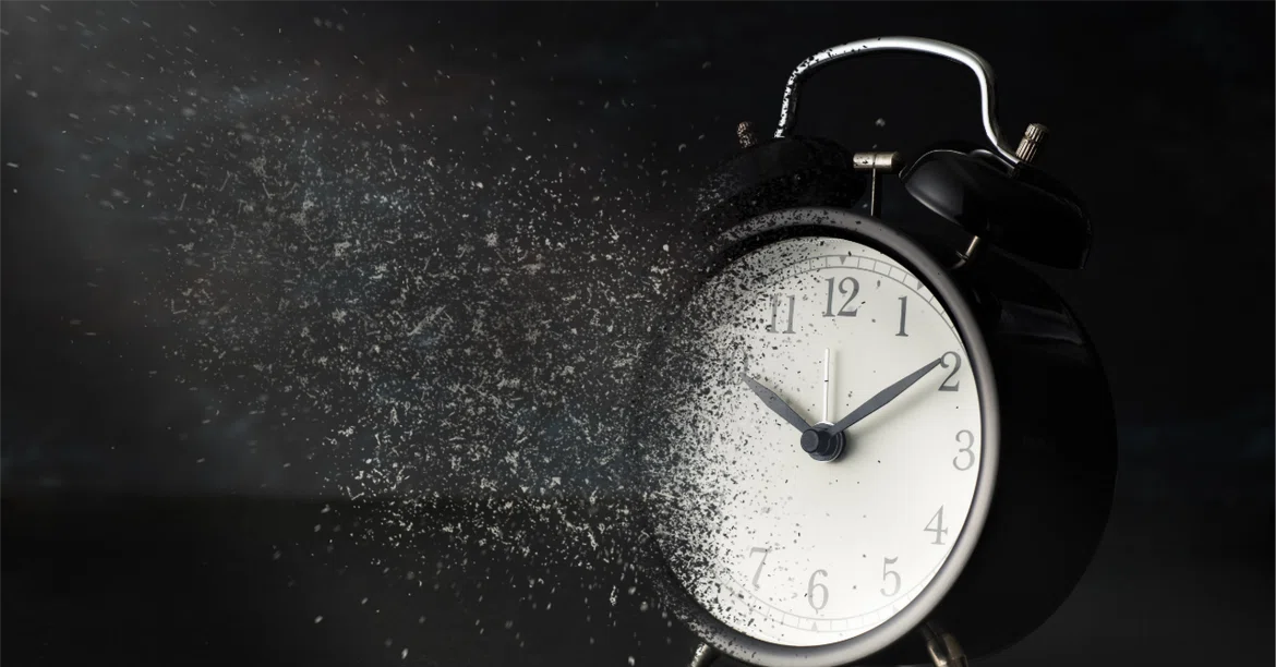What time is it now!? Well, let's see, about 9 o'clock...?? [Essay]｜はるか