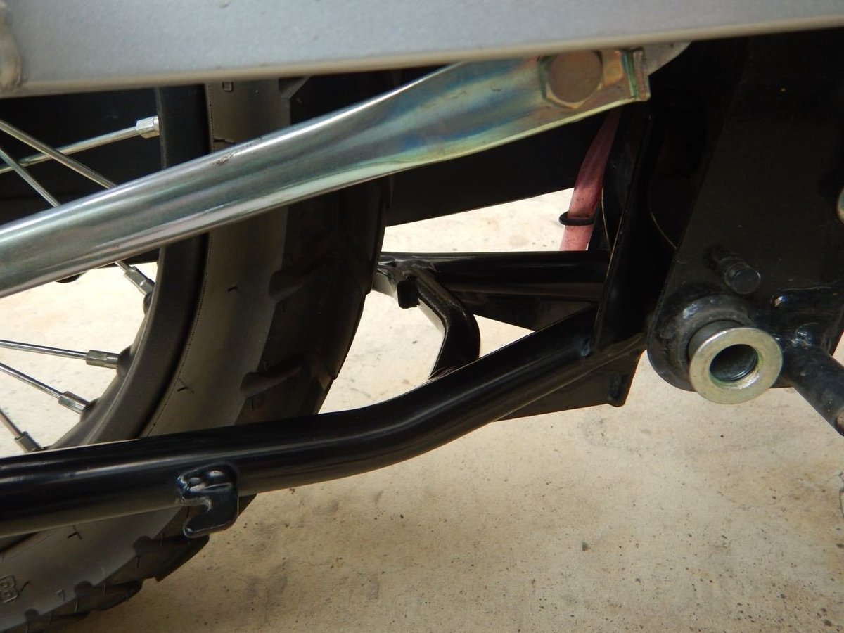 クロスカブ110のセンタースタンドを換える｜フランキー