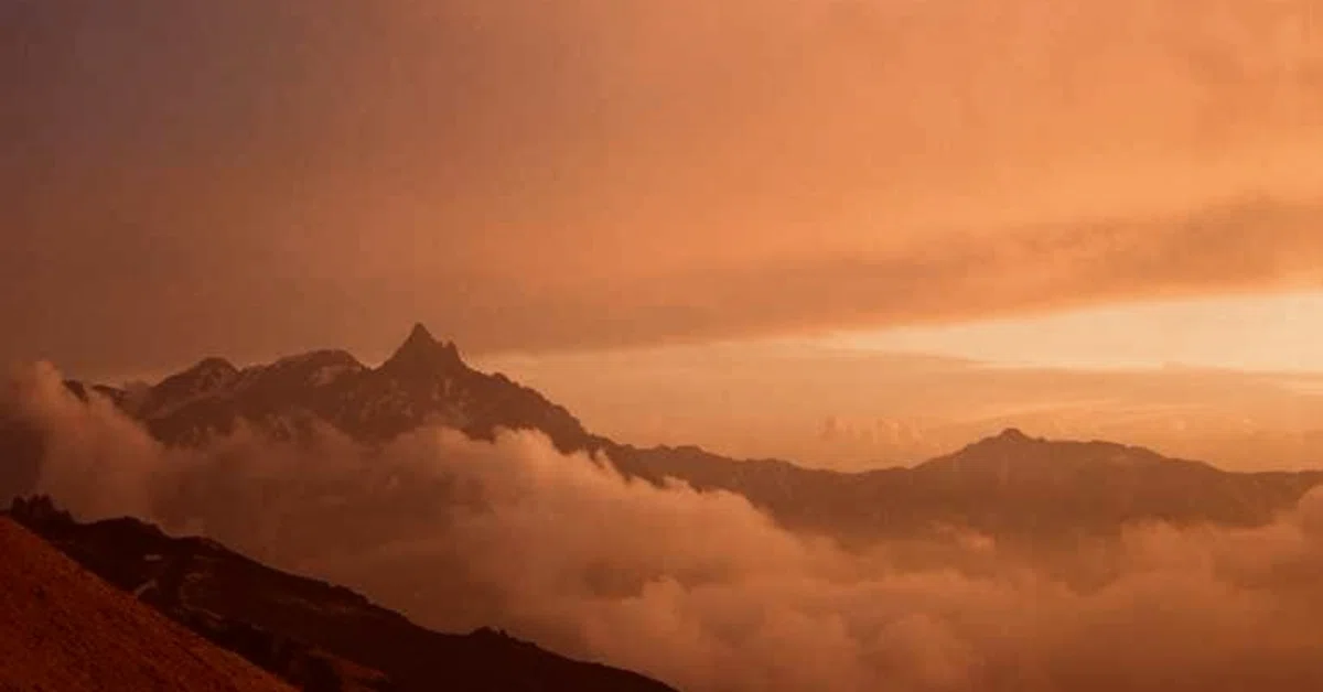Short Story: The Two-Person Club's Mountain Climb｜山瑠璃草🌠とーる