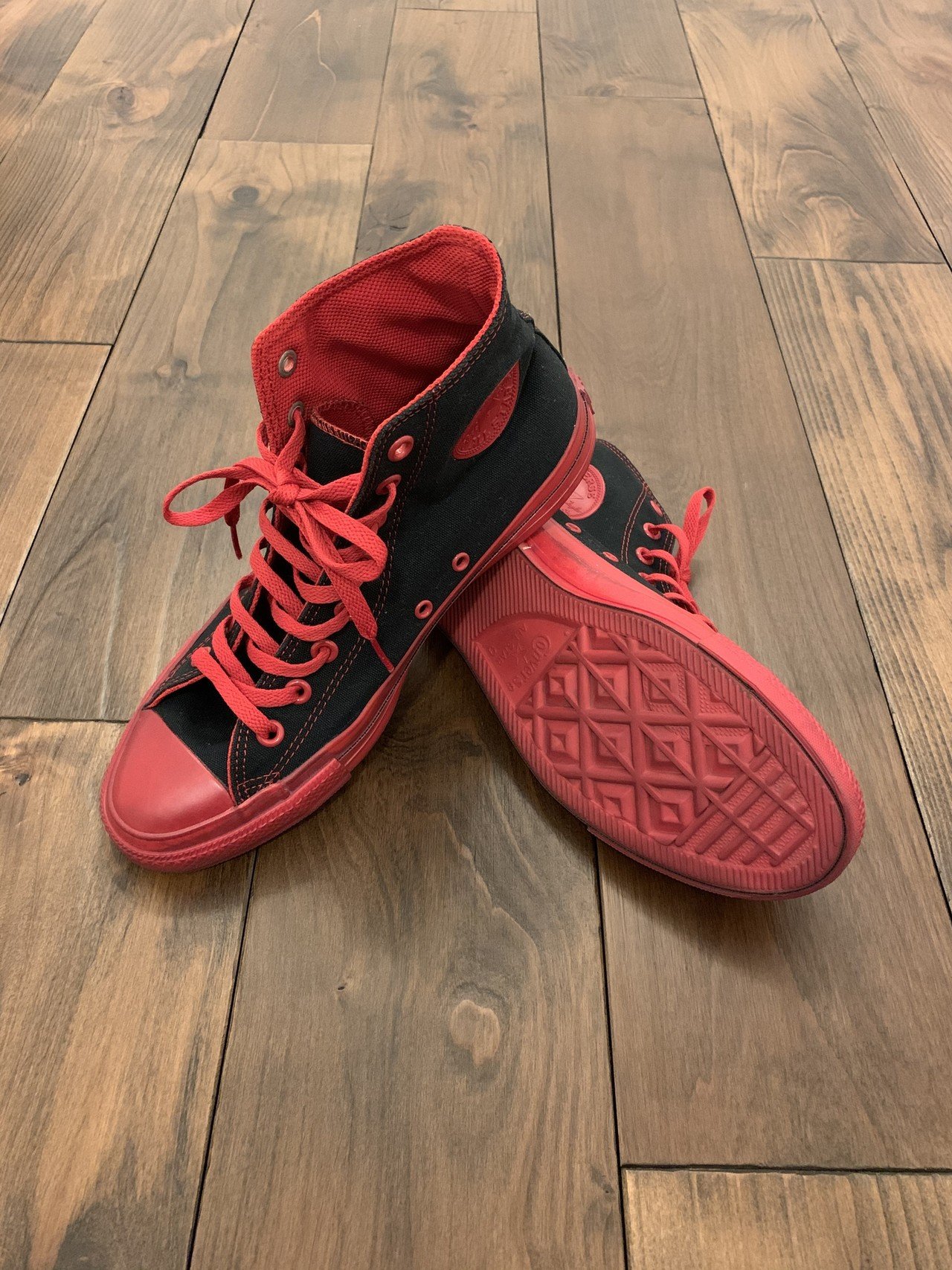 RED × BLACK｜LOHAS