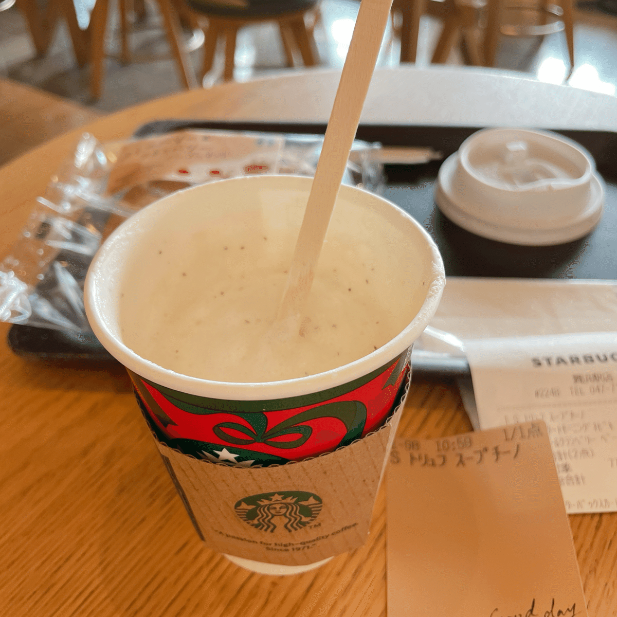 スタバ新作🎄トリュフスープチーノ｜yumi_333