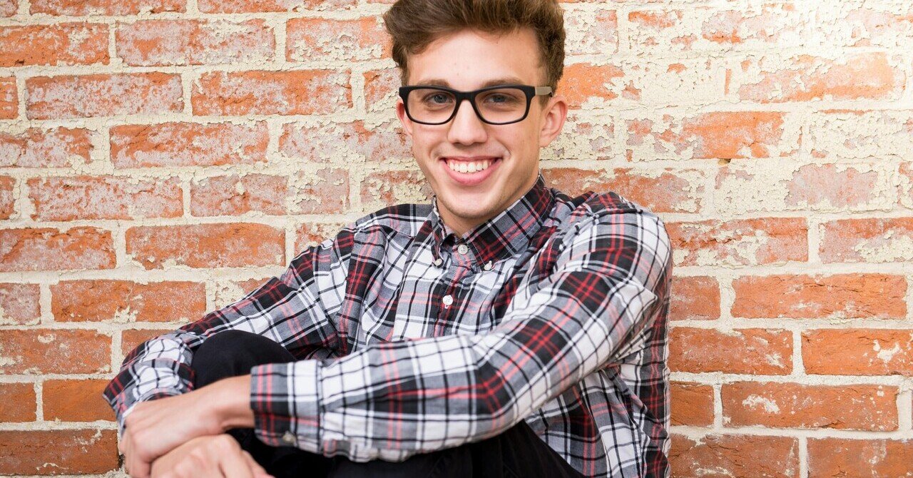 『進撃の巨人 実写版の全貌：ストーリー、キャスト、舞台裏から評価と未来まで徹底解説』｜コミック＆漫画愛読者の会V2