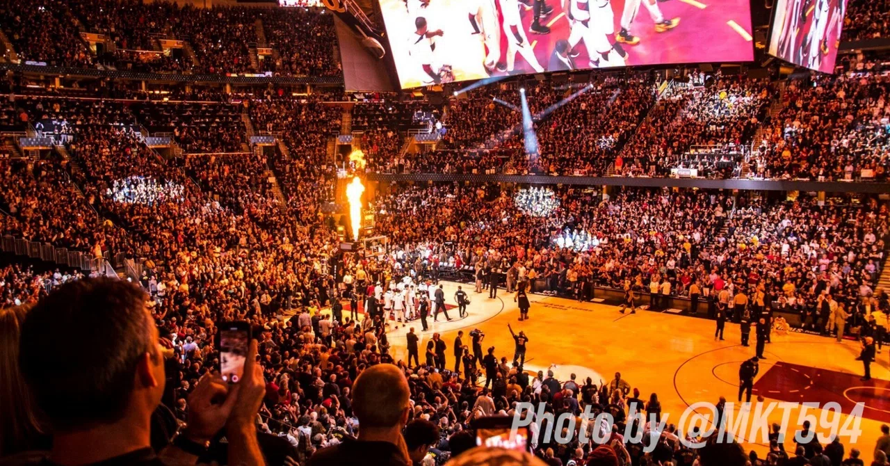 NBA、上から見るか？横から見るか？前から見るか？ ～現地観戦を重ねて分かったおすすめ席5選～｜MKT594
