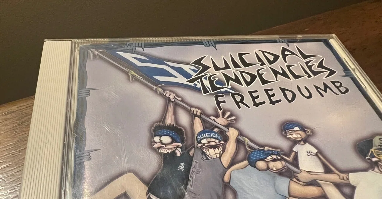 スイサイダルテンデンシーズ「freedumb」に込められた痛烈な社会批判｜KAGOYA COFFEE