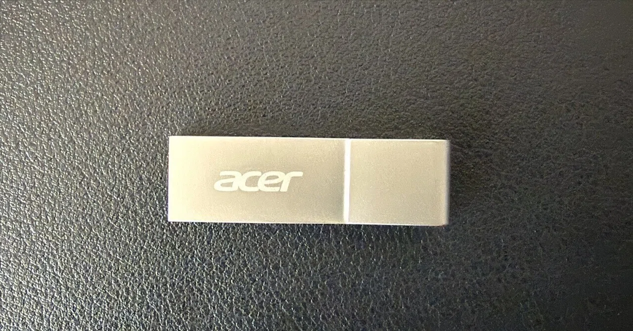 USBメモリーレビュー : Acer UF300 32GB｜4cv Lab