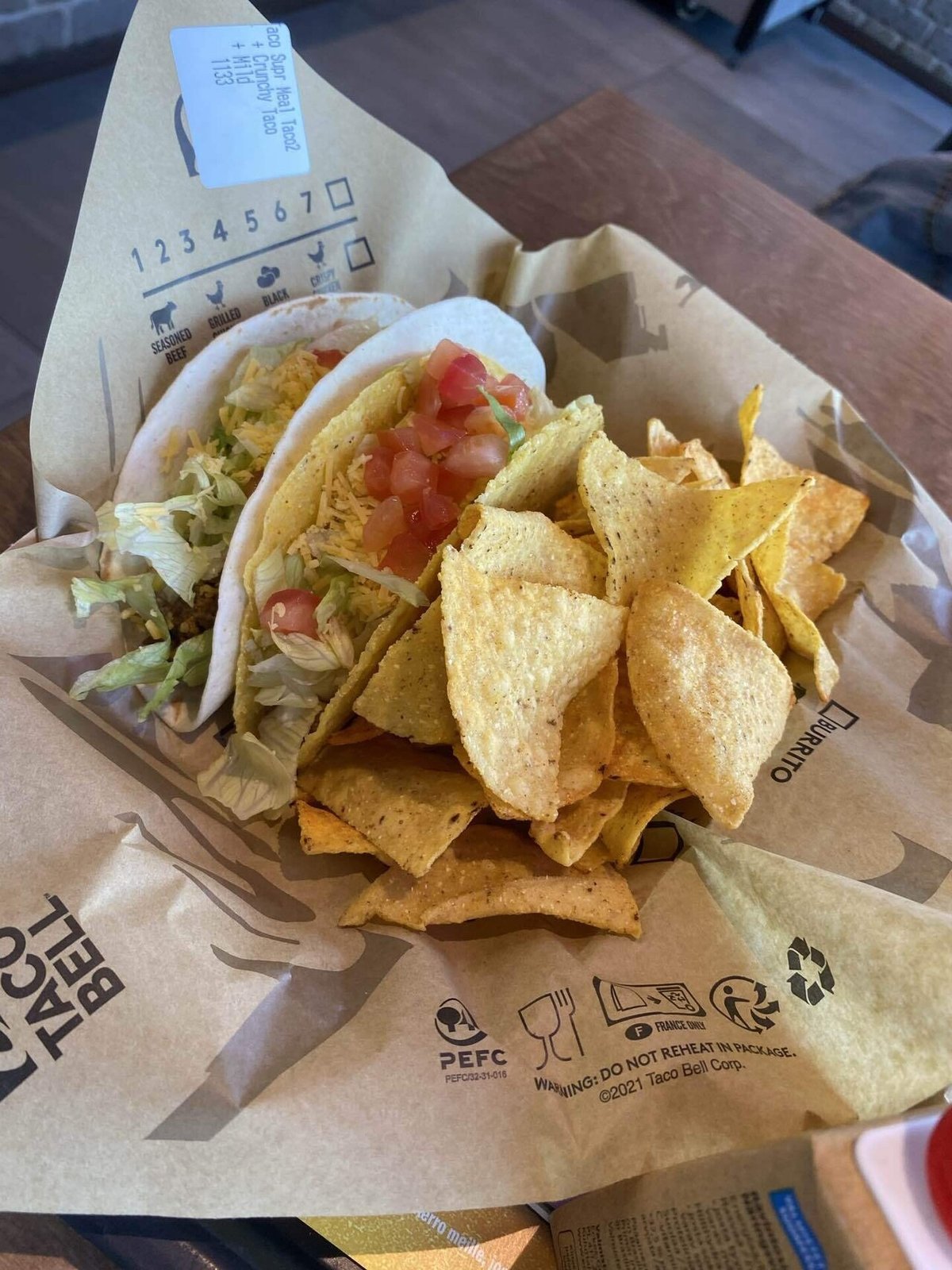 ファーストフード店Taco bellフィンランド語はメニュから｜mokomokomako