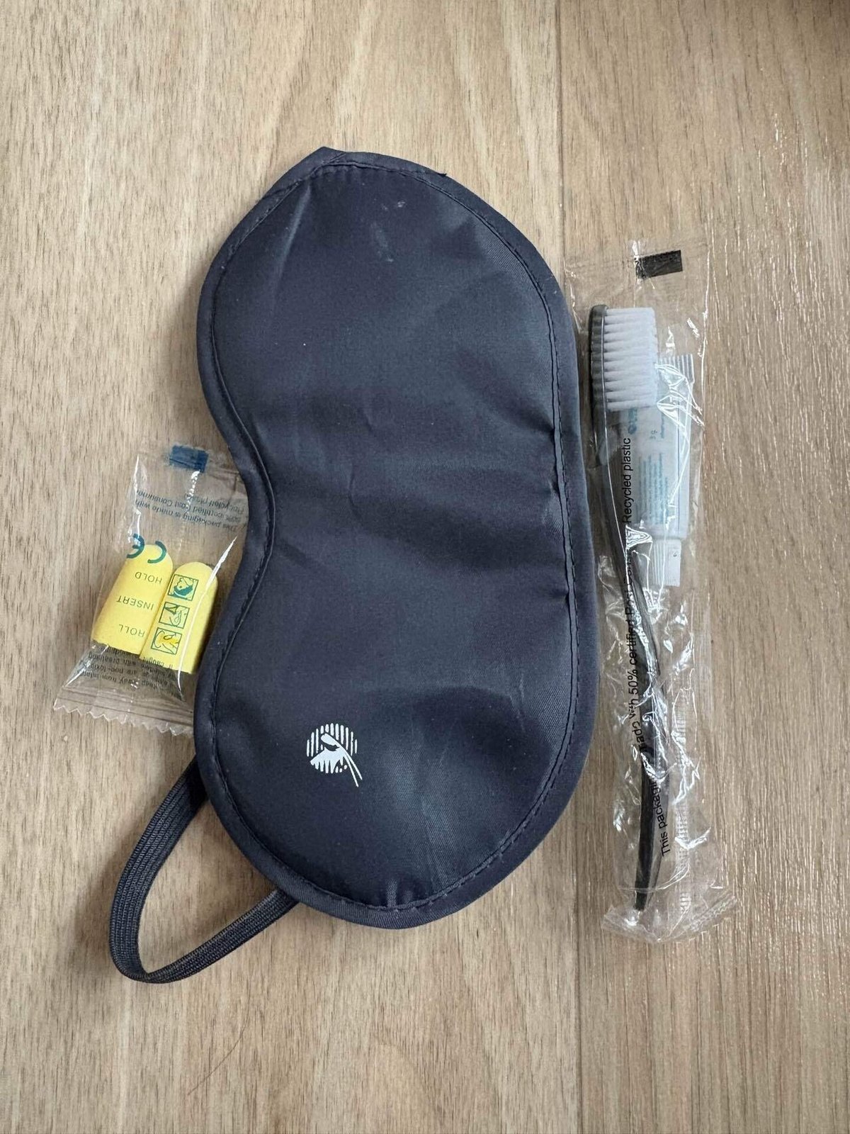 カタール航空はエコノミーでもアメニティが優秀👏｜くまのムー