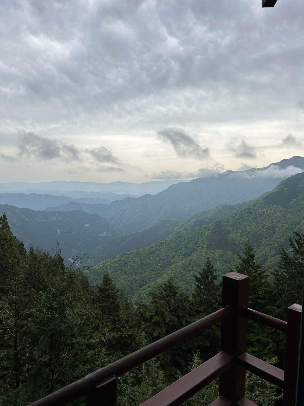 空気 祈りのかたち｜rain