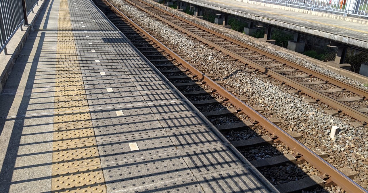 自由に生きる" というレール」の上の人生｜新まおり | Maori Atarashi