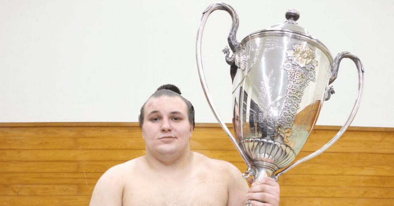 「こんなに長くてつらい15日間は初めて」――満身創痍の両横綱が最後まで土俵に立ち続けた初場所｜土俵の外