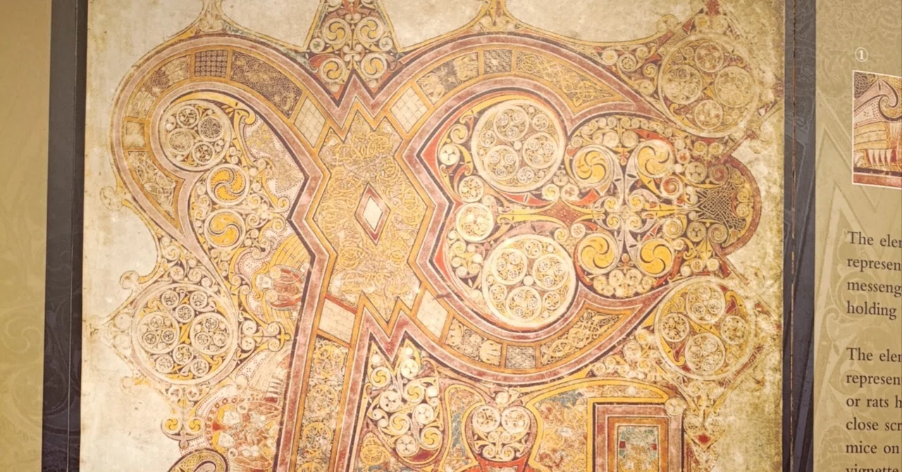 The Book of Kells at Trinity College｜a little world