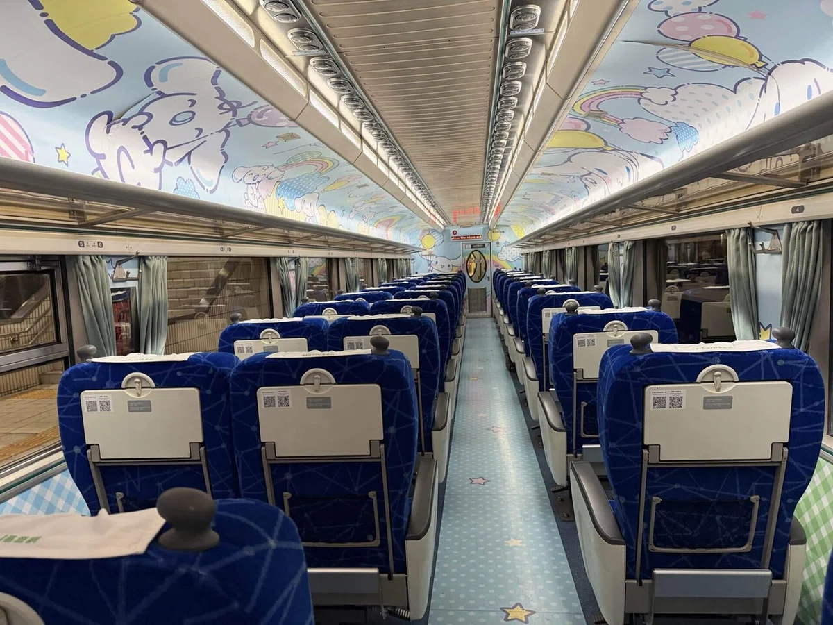【台湾一周鉄道の旅】サンリオ列車「環島之星」で13時間耐久！駅弁5食とおやつ天国の記録｜peewee_wm