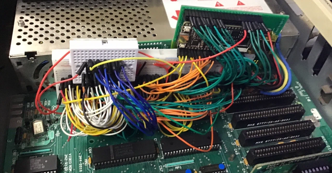 IIeAux RGB Card (2) Aux Slot メモリアクセス信号｜ushicow