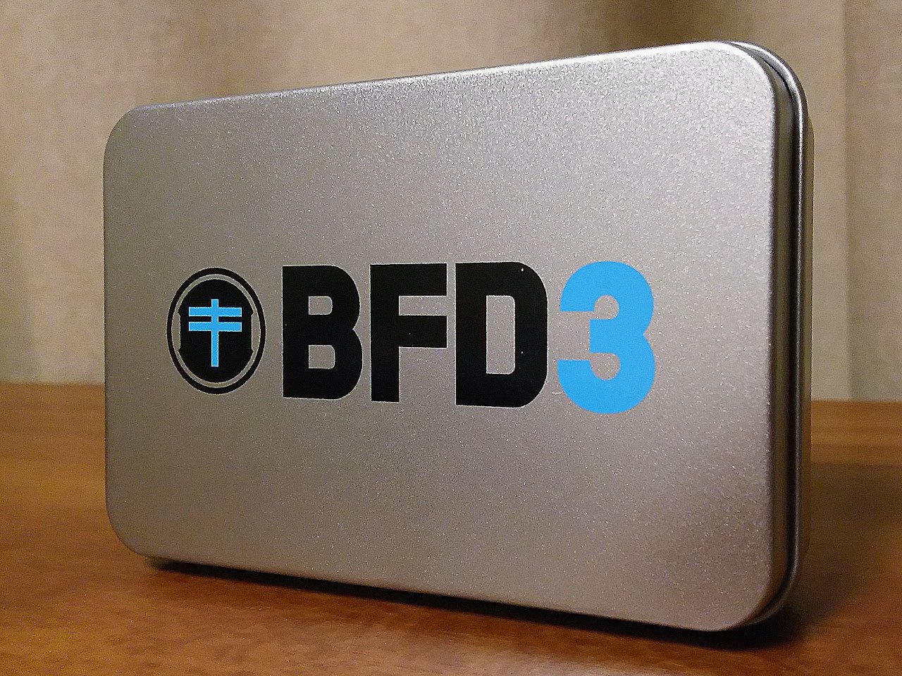 面白いパッケージだな^^｜Hideki Tanaka【DTM/音楽/猫】