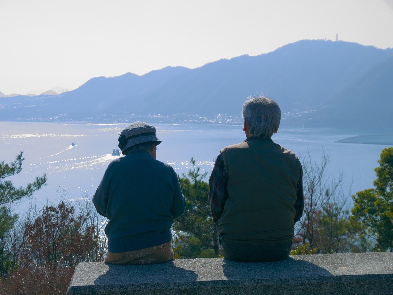 私の故郷、広島県三原市。 ほんとうに、中途半端な地方都市です。 高校を卒業すると、大学に進学し、地元には帰ってこない。 だって、就職先がないんだって・・・。 子どもたちはそれでもいます ...