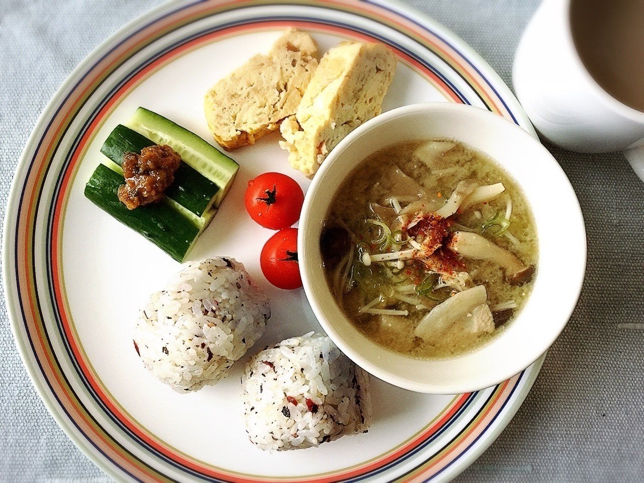 幸せの朝ごはん。｜夏目みお