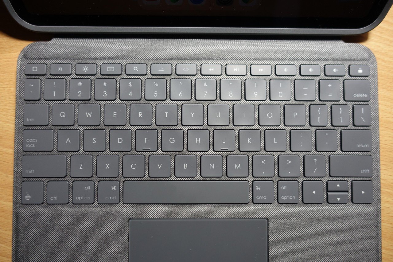 レビュー】iPad Pro 11インチ用にロジクールのキーボード レビュー】iPad Pro 11インチ用にロジクールのキーボード