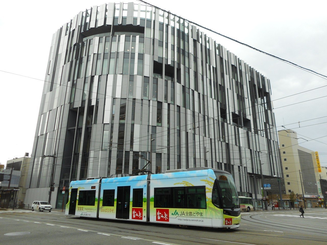 旅のついでに図書館へ（改訂版）｜オラシオ｜note