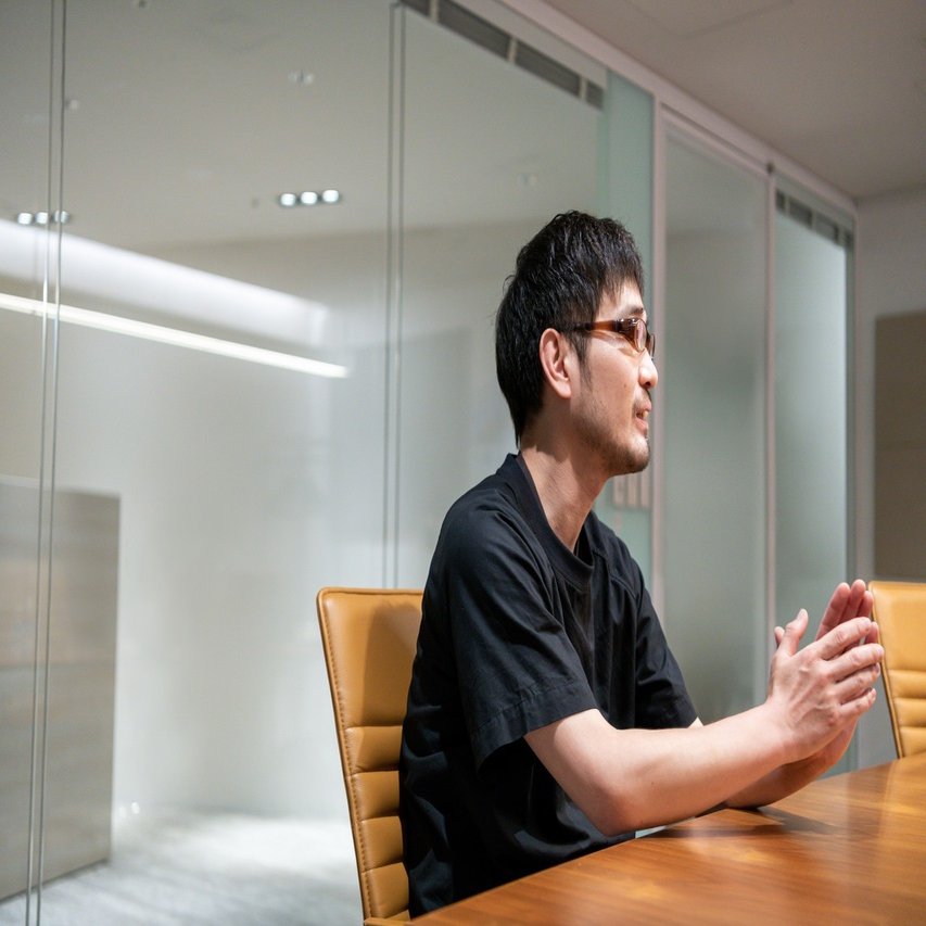 身体にフィットする人気チェア「Sylphy」の開発秘話に迫る。オカムラデザイナー・井澤晶一さんインタビュー｜Kagg note