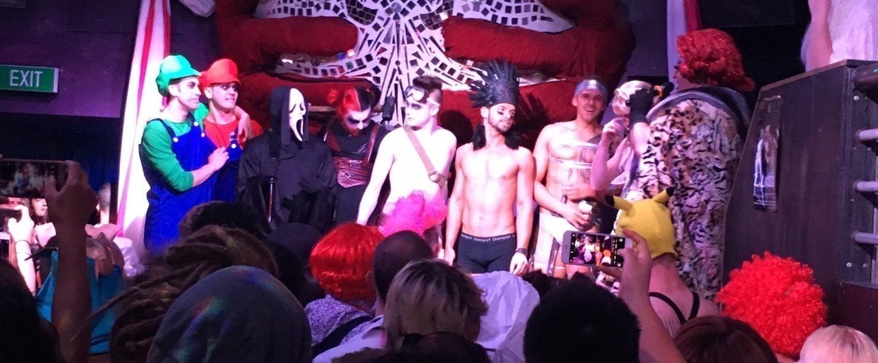 オークランドのgaybarのハロウィンパーティーにジョイントしてきた。｜shuinagano