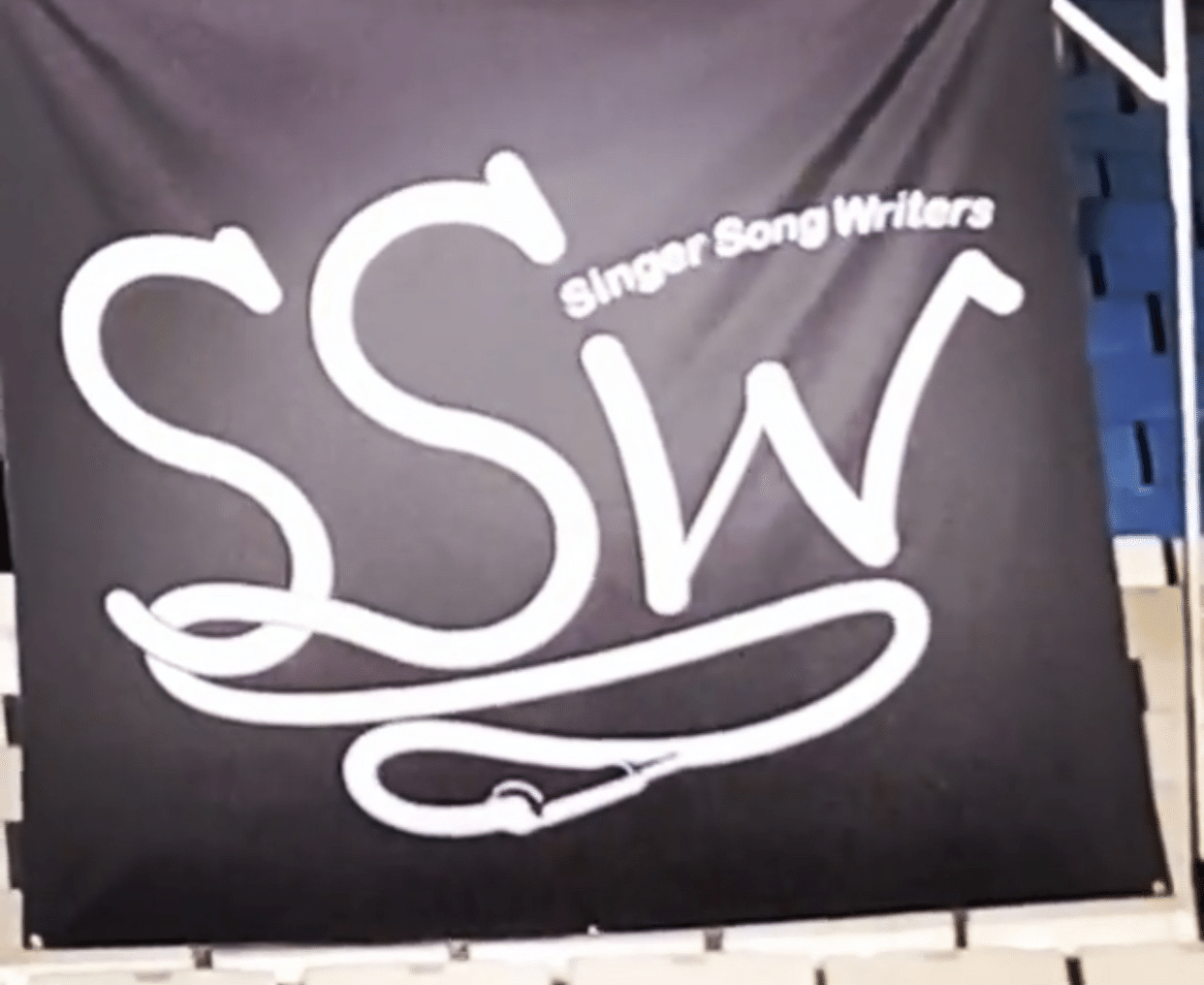 11/7 毎年楽しみにしている大阪城野音のSSW。今年のSSW20は無観客で開催され、配信で観ることができました。雨はなんとか大丈夫だったのかな。開演時間はちょうど息子の歯医者に付き合ってて ...