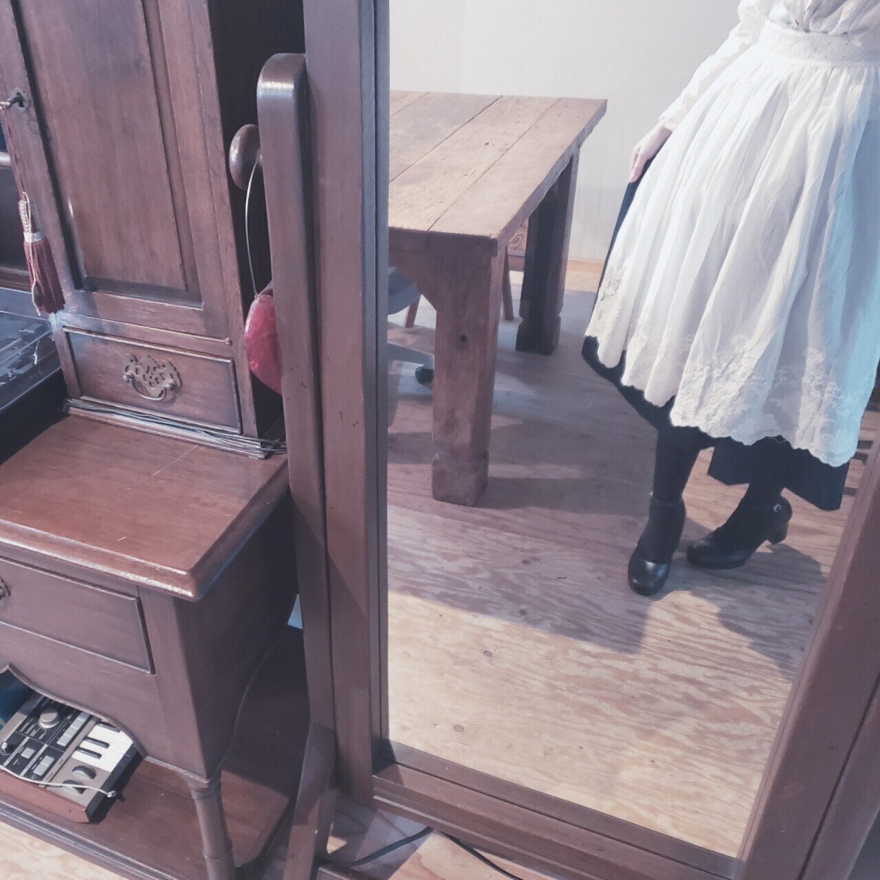 𝔼𝕃𝔽'𝕊 𝕋𝔼𝔸ℝ𝕆𝕆𝕄｜🦢 elf's Tearoom / may 🇬🇧｜note