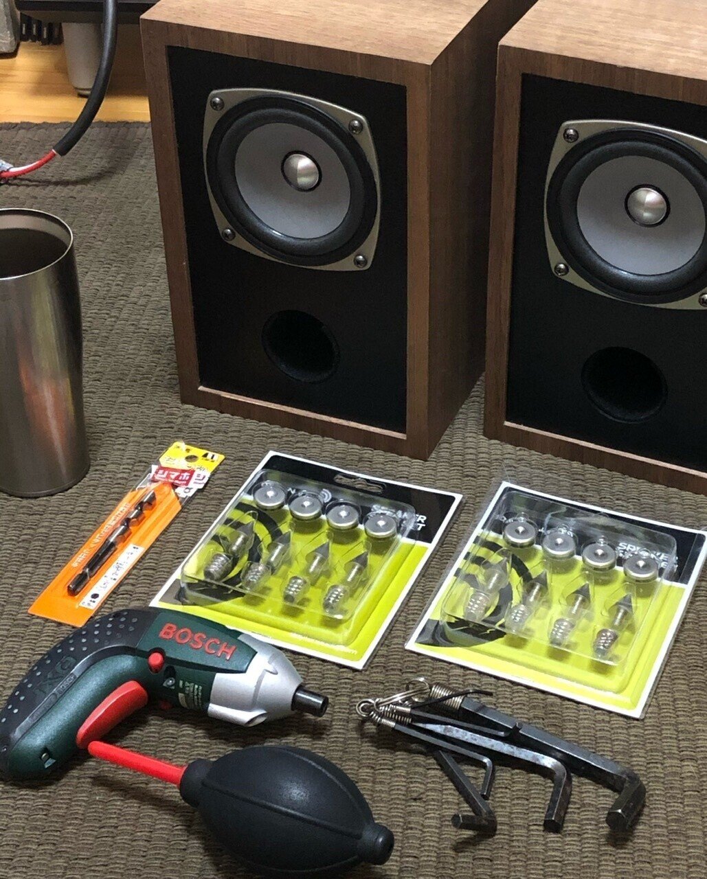飾りじゃないのよ脚は、Fostex自作スピーカーにスパイクを 飾りじゃないのよ脚は、Fostex自作スピーカーにスパイクを
