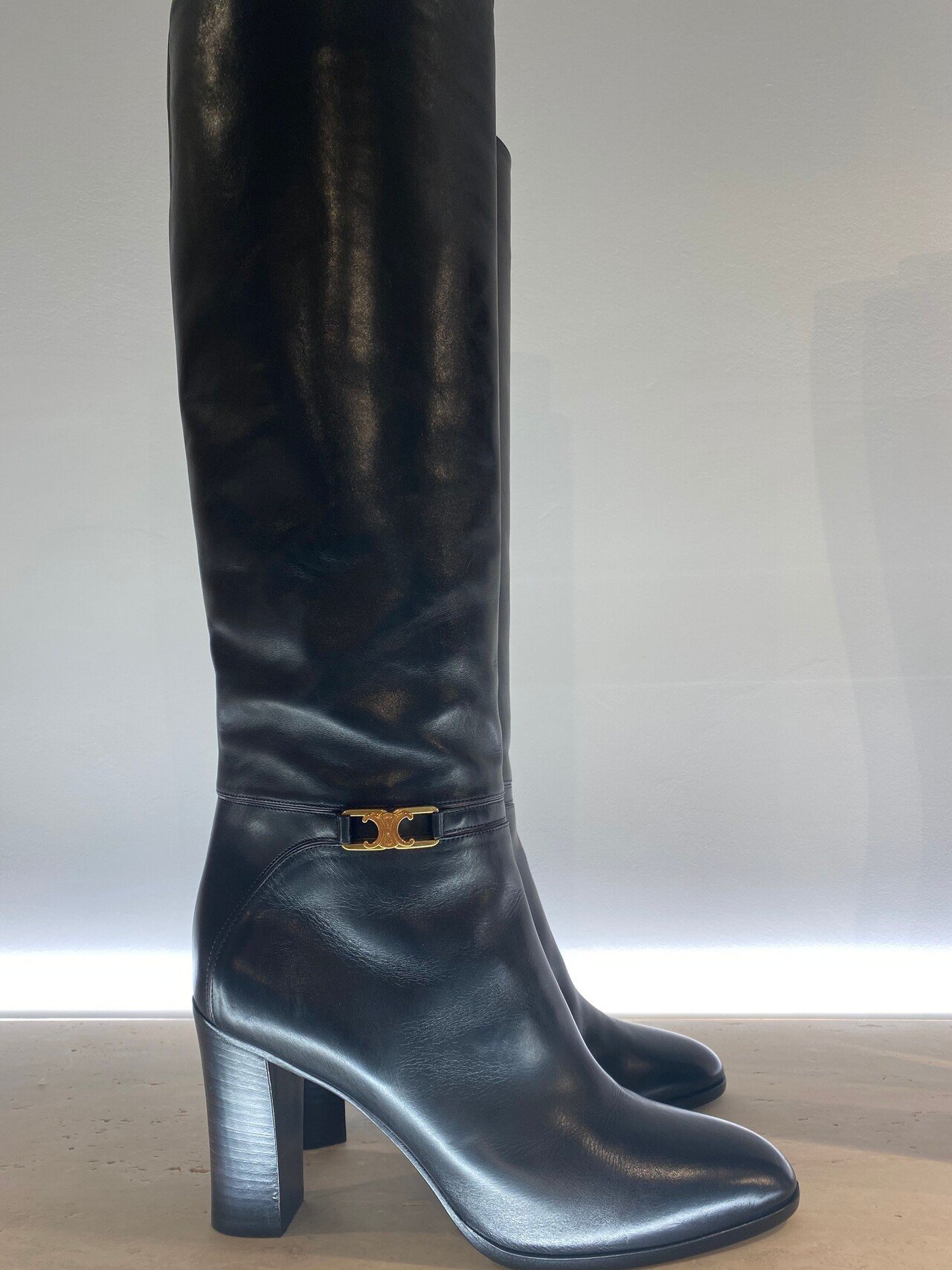 令和のBUYMA戦略 プロフィール画像、 カバー画像にはとことん拘れ💕 高級ブティックの看板として 恥ずかしくないクオリティにしましょう♪ https://amzn.to/3kYE6vx ↑小 ...