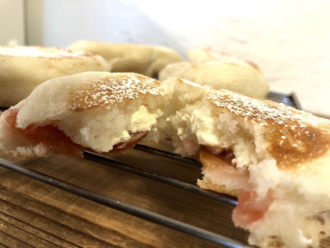 1:こんにちは。aurinko.mです。 米粉パン教室の体験をしました。オンライン授業です。丁寧に進捗を確認しながら進めていただいたので安心して作れましたよ。米粉パン教室アトリエアールの大西 ...