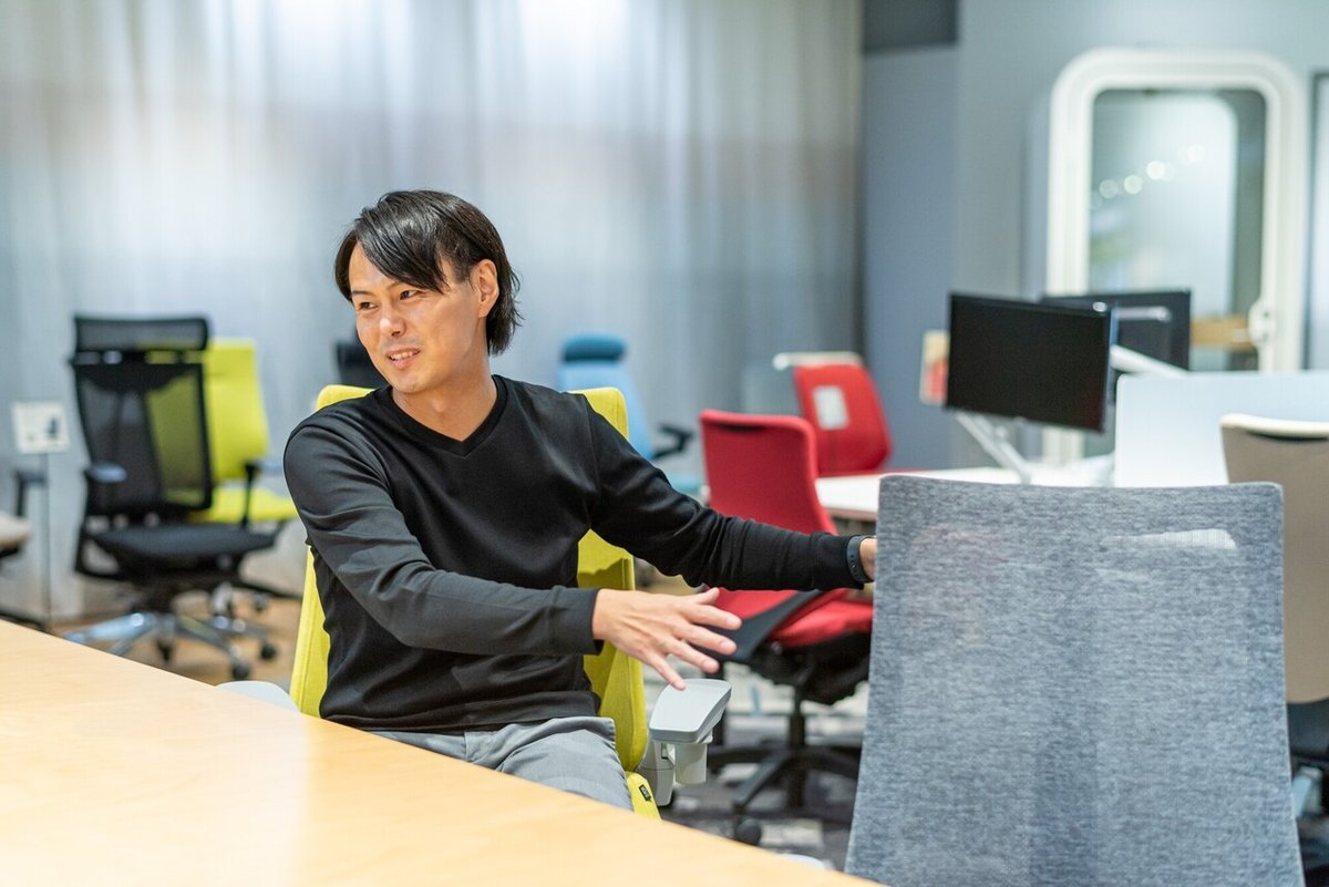 在宅ワーカーに人気の「アクトチェア」。No.1ヒット作を超えた、その魅力と開発秘話に迫る｜Kagg note