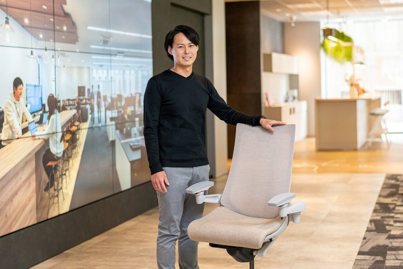 在宅ワーカーに人気の「アクトチェア」。No.1ヒット作を超えた、その魅力と開発秘話に迫る｜Kagg note