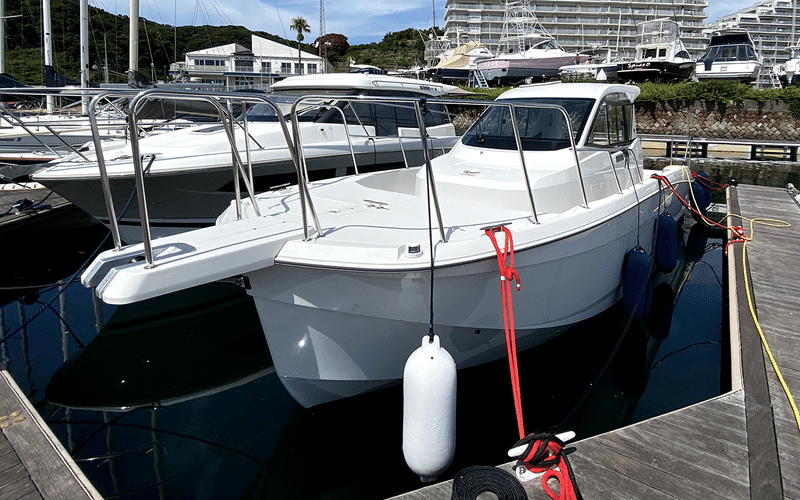 〈ヤンマーEX28C〉大きなバウデッキが魅力！クラス最大級のフィッシングスペースを備えた、釣り好きのためのボート｜bluecode株式会社